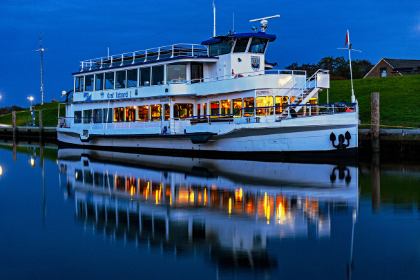 Ausflugsfahrt mit dem Fahrgastschiff „Graf Edzard I“ in Greetsiel